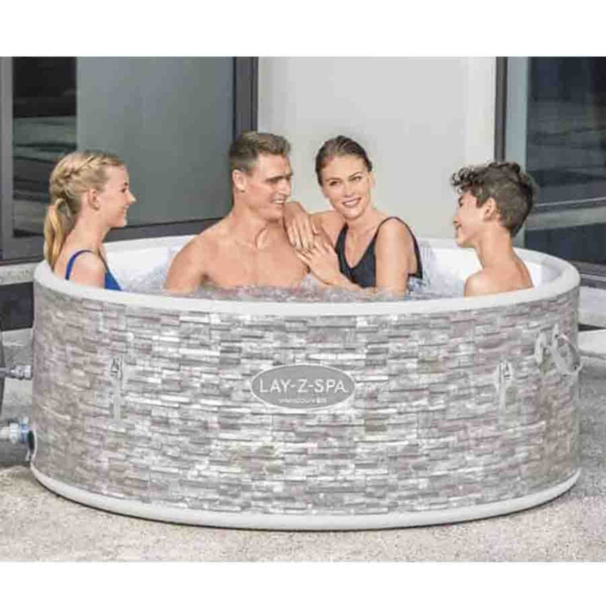 Jacuzzi & Hot Tub Outside Pools & Spa – BigMat Malta